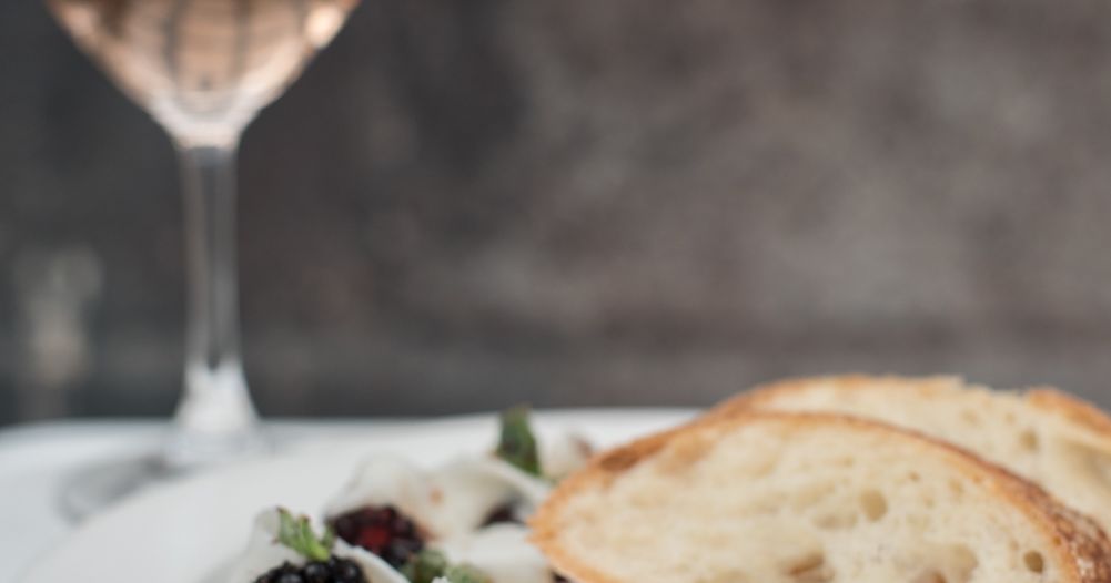 « Lardo » fumé aux mûres, pourpier glacial et verjus, par le Chef ...